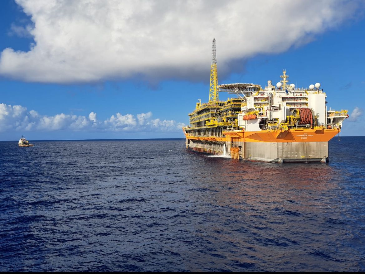 FPSO ALEXANDRE GUSMÃO CHEGOU AO CAMPO DE MERO, ONDE COMEÇARÁ A PRODUZIR ...